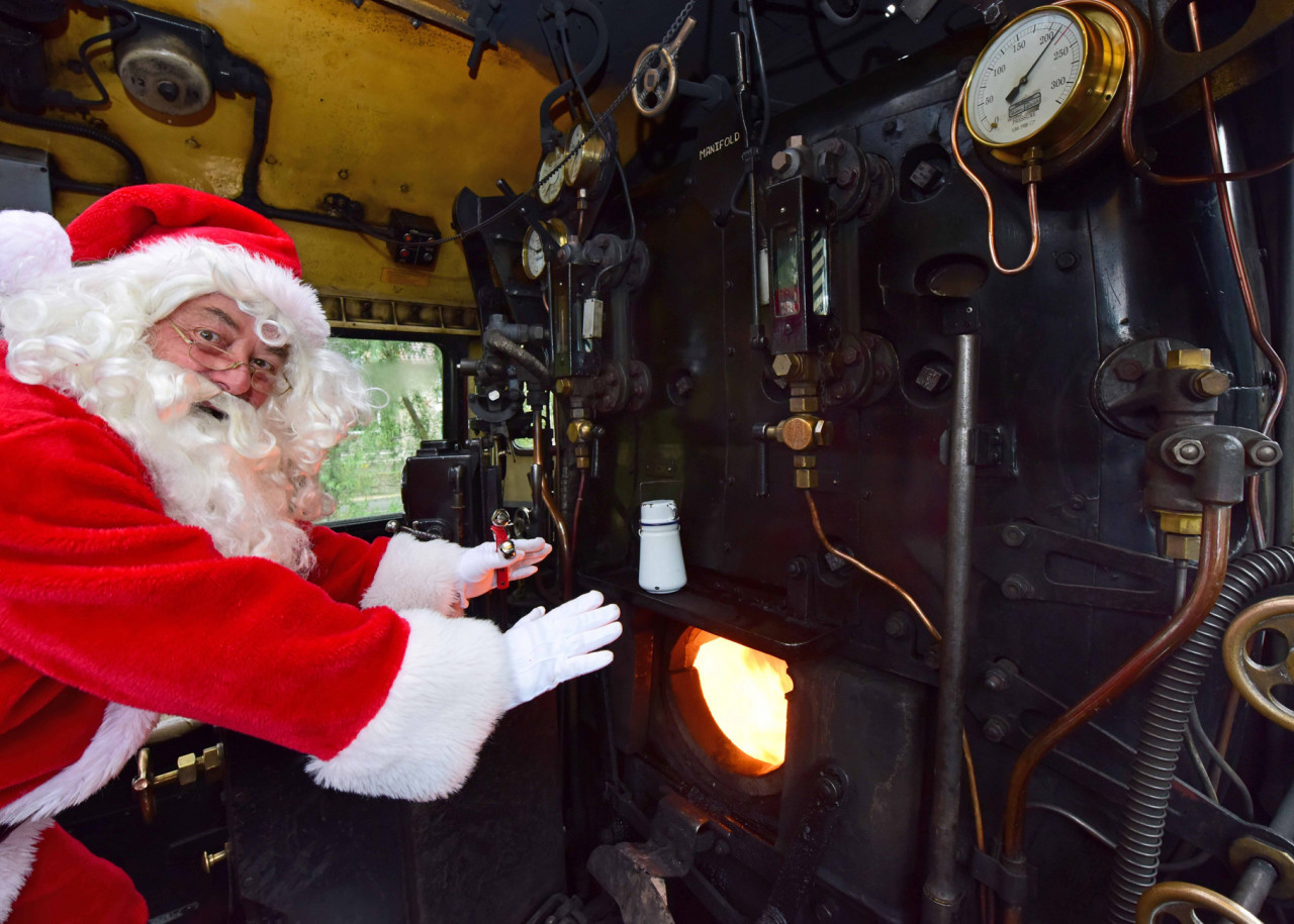 Santa Specials - North Yorkshire Moors Railway 2025, Pickering | Steam ...